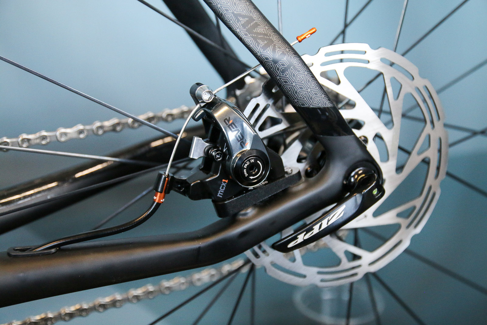 Rever brings flat mount to their dual piston mechanical disc brakes ...