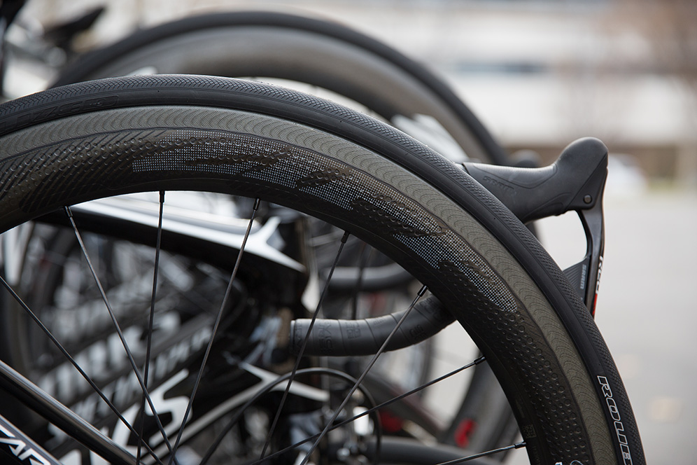 Zipp adds 404 NSW clincher to their ultra premium Nest Speed Weaponry ...