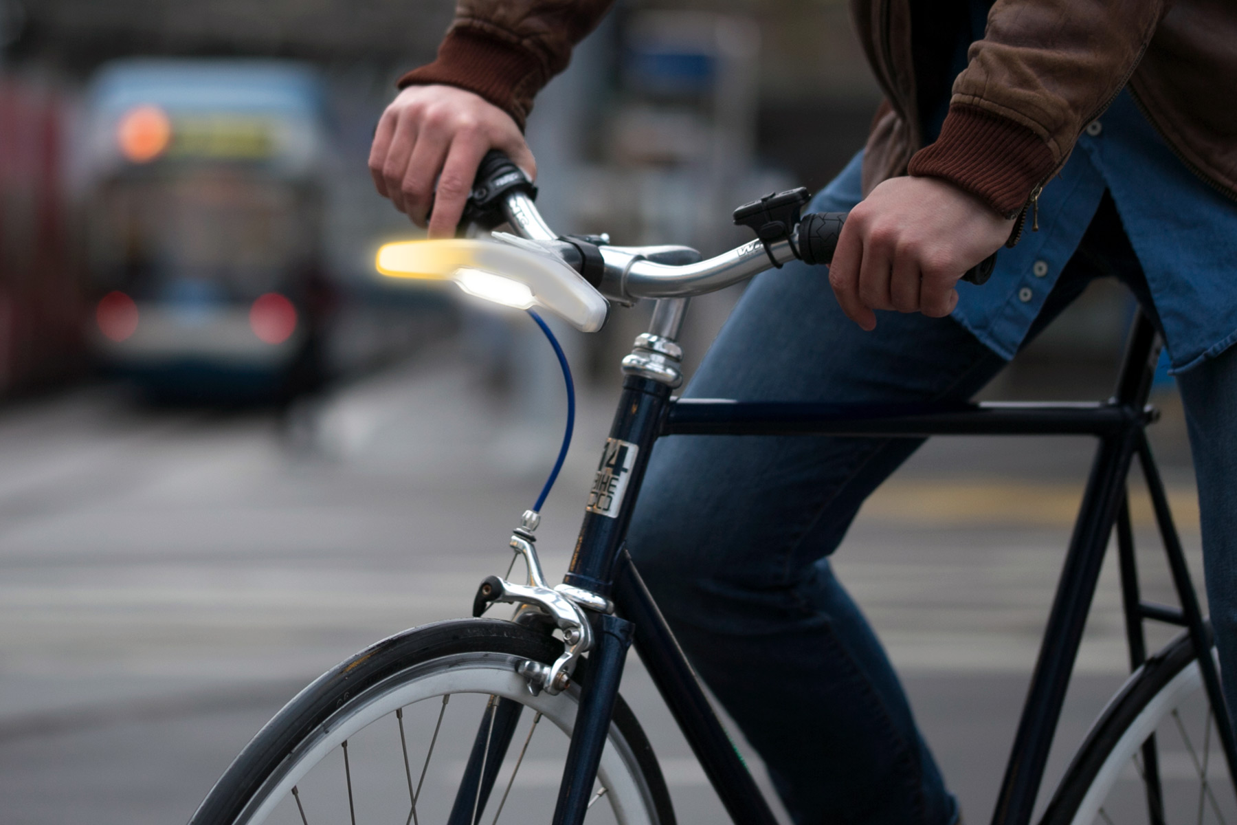 Let Blinkers signal turns for your city bike - Bikerumor