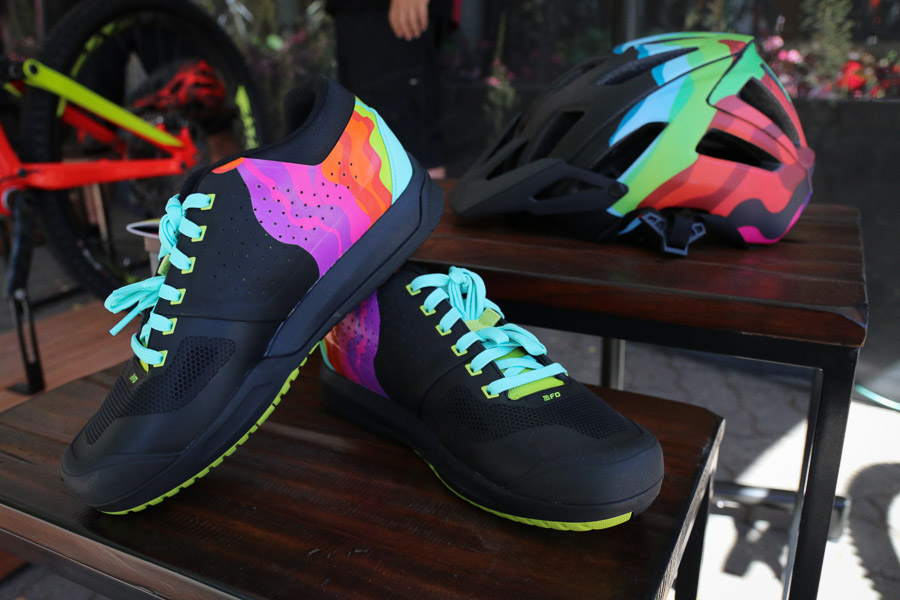 Specialized adds a splash of color w/ LTD Jawbreaker collection, new ...