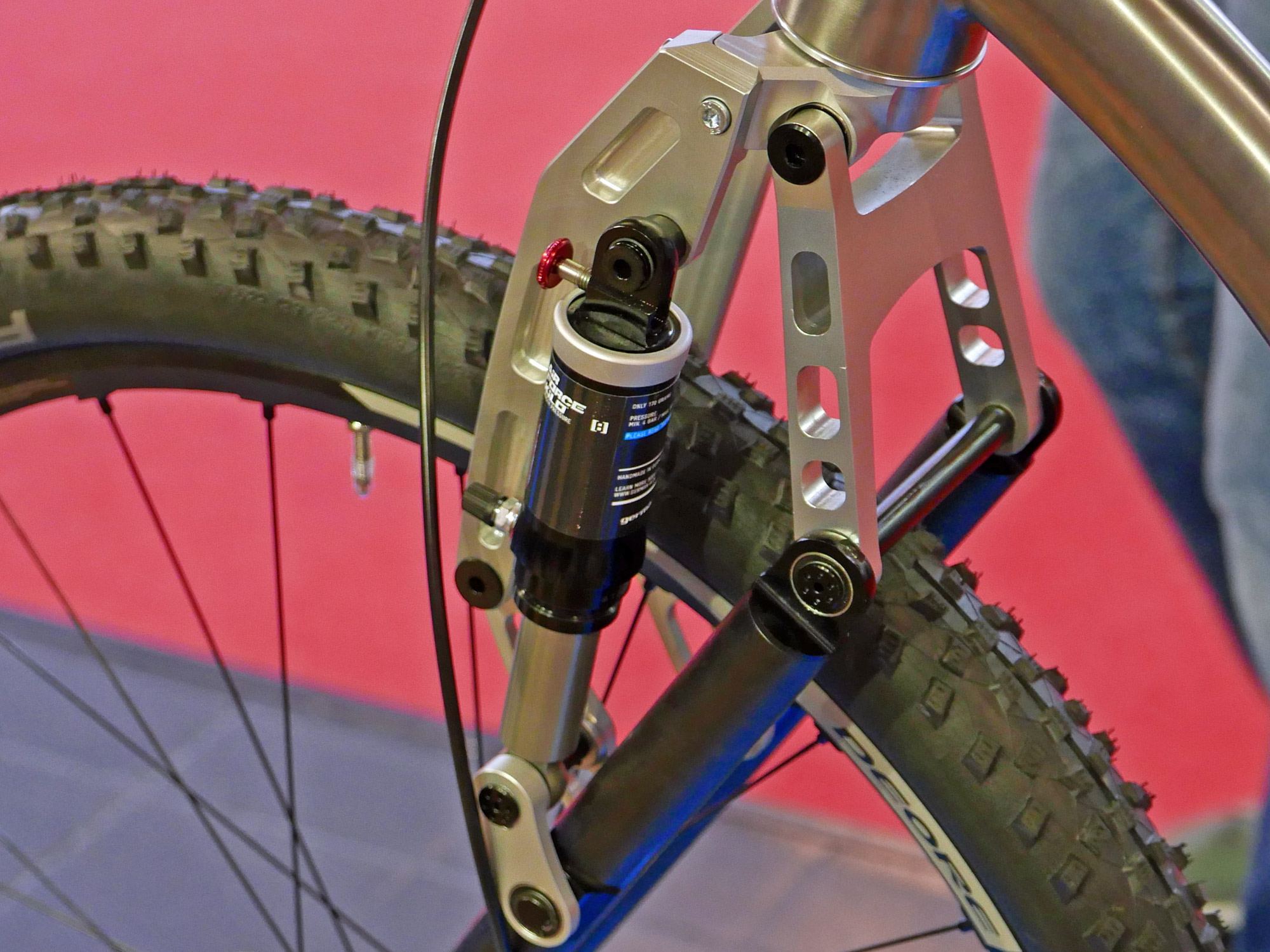 EB16: German:A reworks the Kilo as an updated longer linkage fork ...