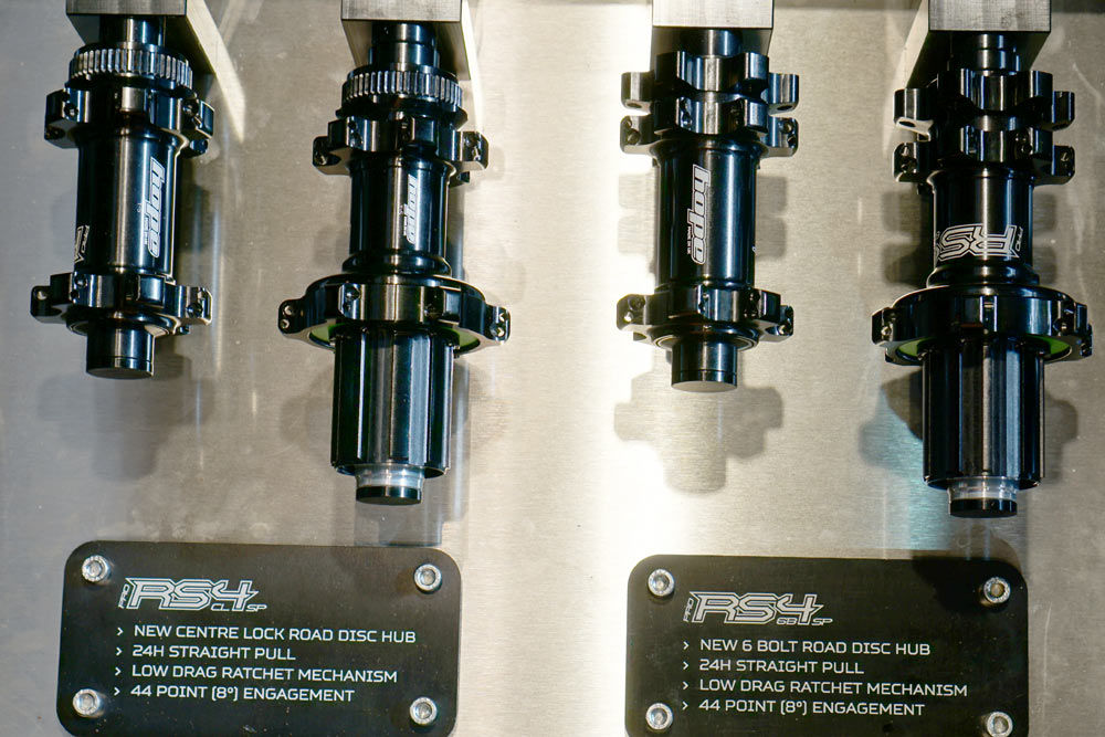 EB16: Hope Tech rolls out new road hubs & 4-piston disc brake calipers ...