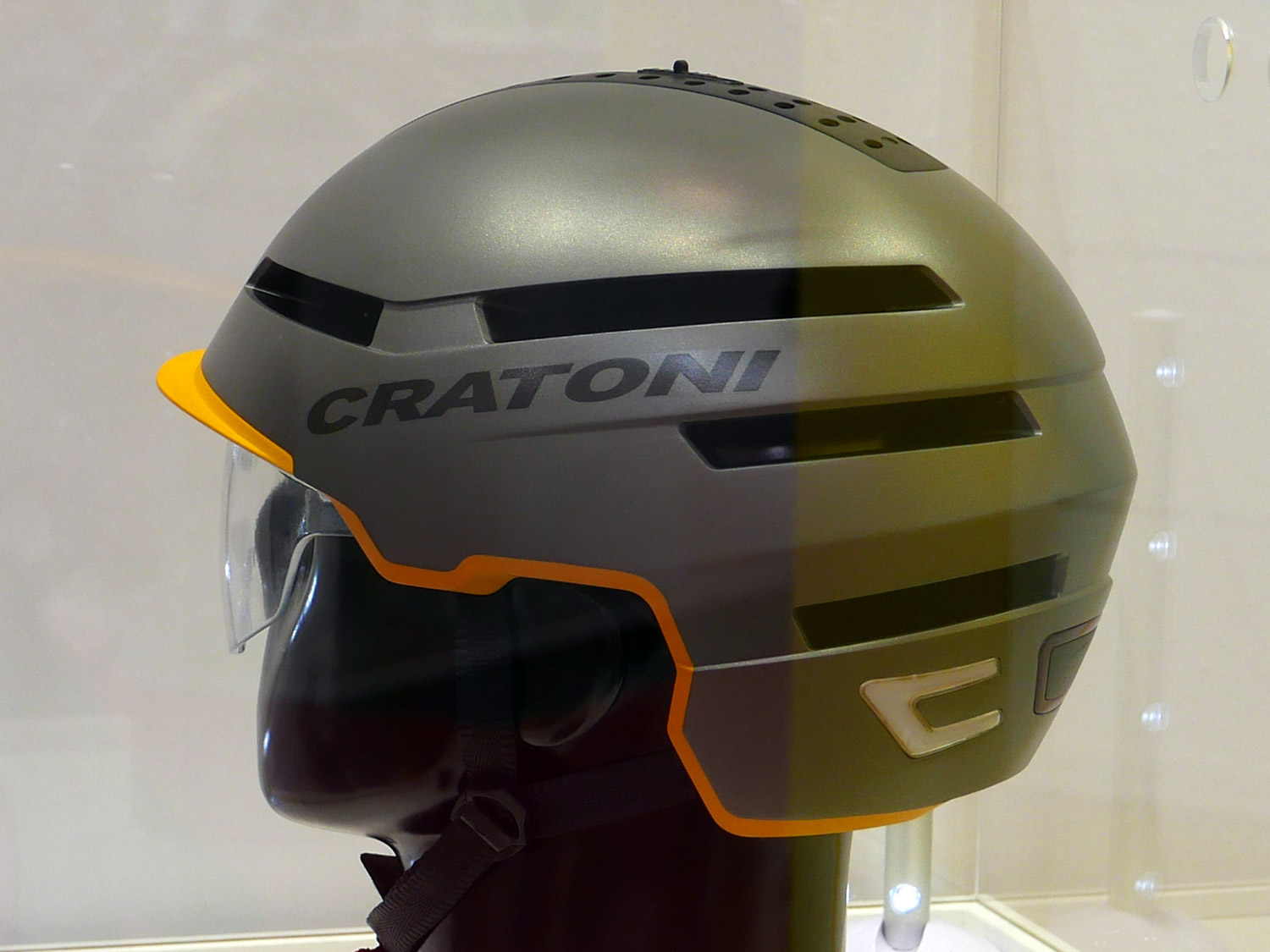 EB16: Cratoni debuts aero C-Pro helmet, smart C-94 concept & Maxster ...