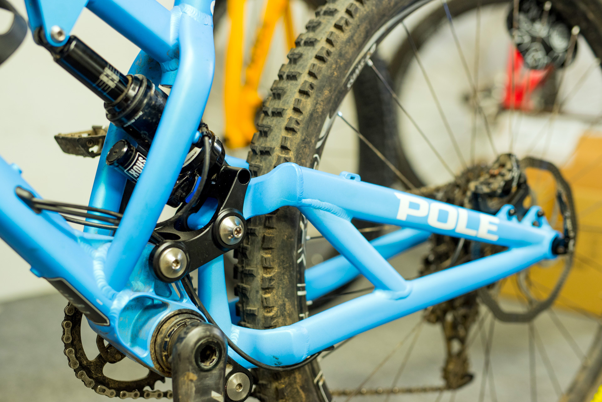 Pole adds Boost and non-Boost compatibility with new 2017 swingarm ...