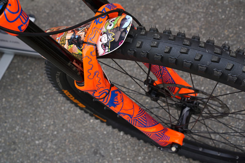 Mountain Bike Roundup: Old school, new school & make ya drool - Bikerumor