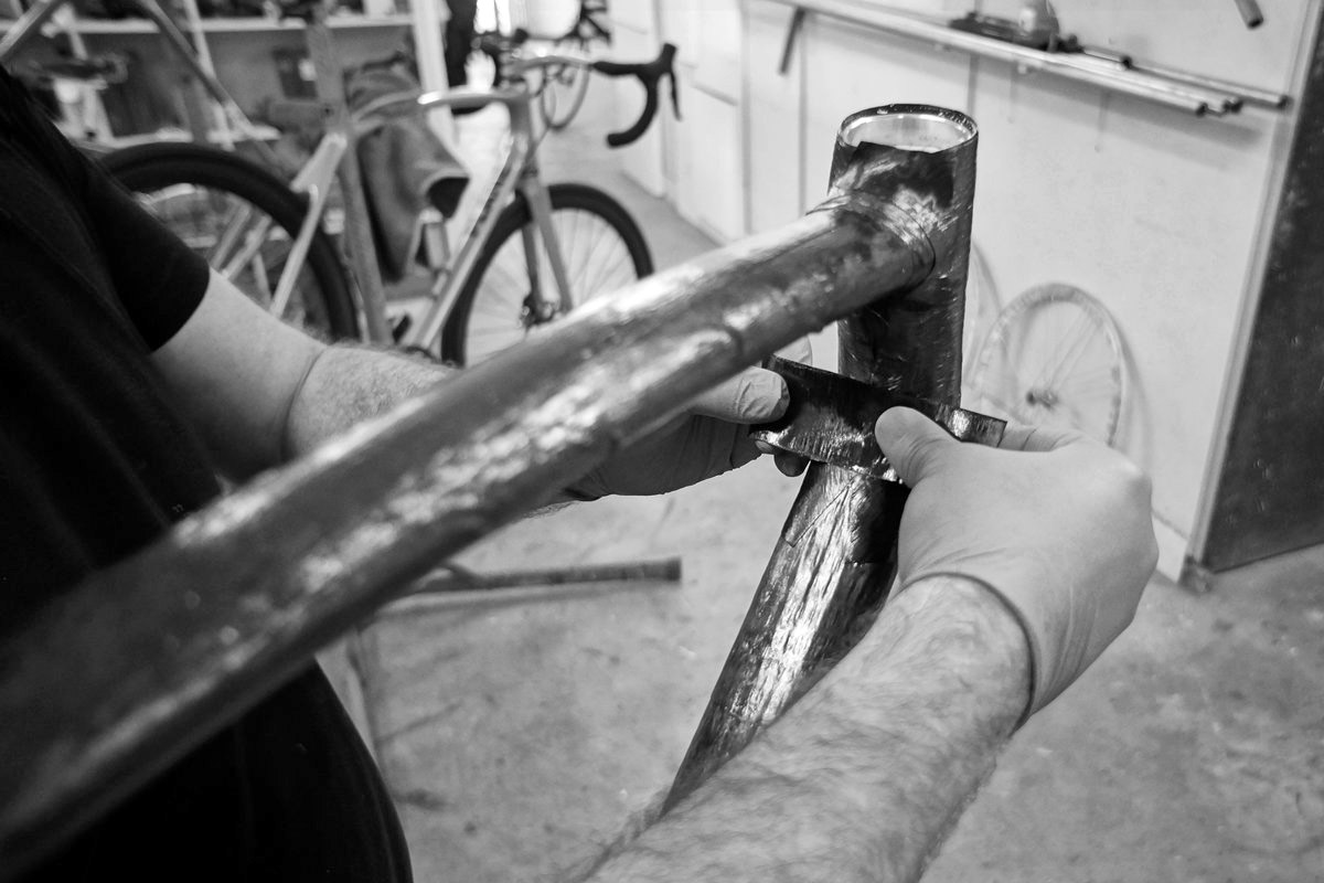 Land a custom monocoque carbon bike with upstart Plane Frameworks ...