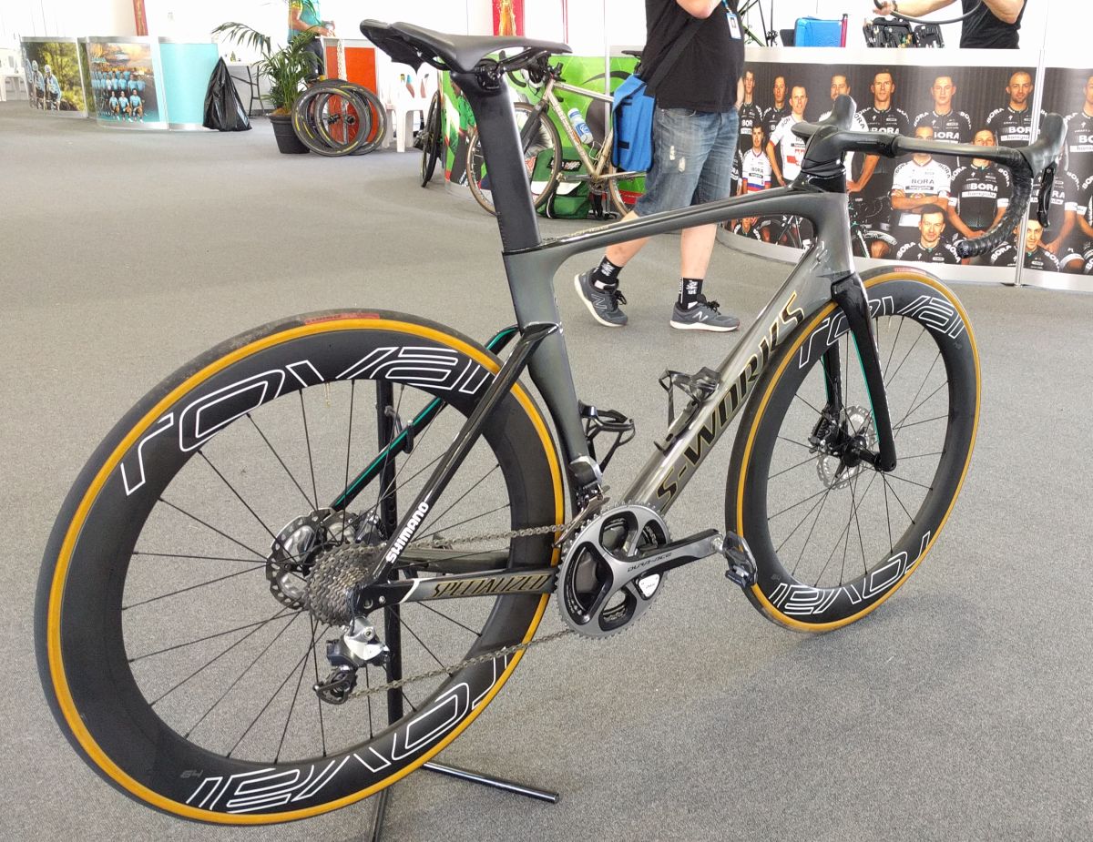 TDU 2017 Tech: Peter Sagan's Disc Brake Specialized Venge & Gold Wheels ...
