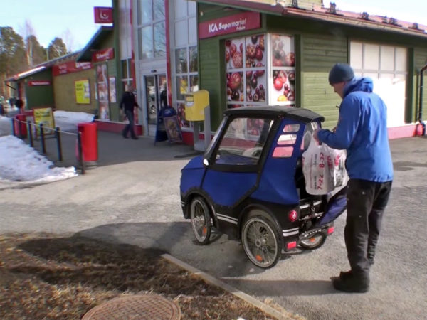 PodRide, a wild enclosed 3 or 4 wheeled e-bike that looks like a micro ...