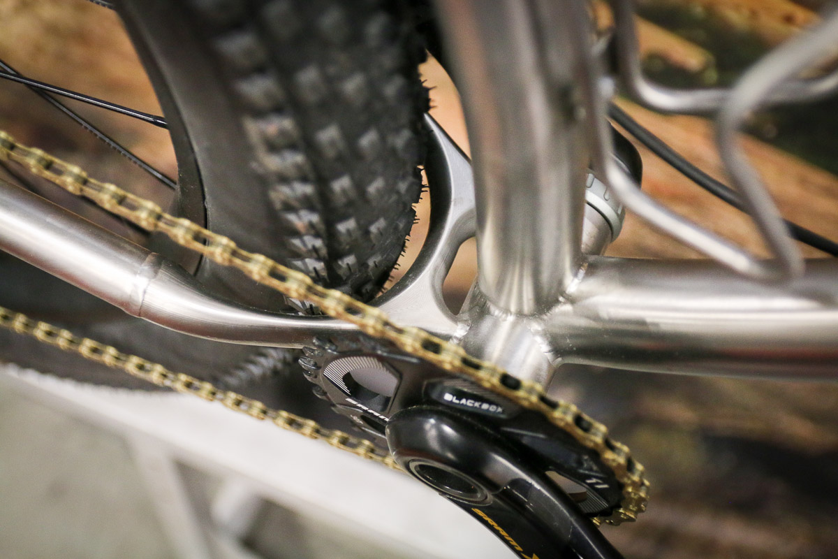 NAHBS 2017: Blaze Bicycles captures a Bad Hombre in titanium - Bikerumor