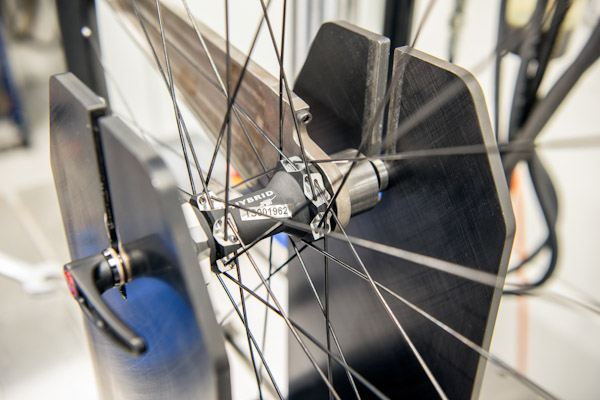 DT Swiss reinvents the E-MTB wheel with their new Hybrid wheelsets ...