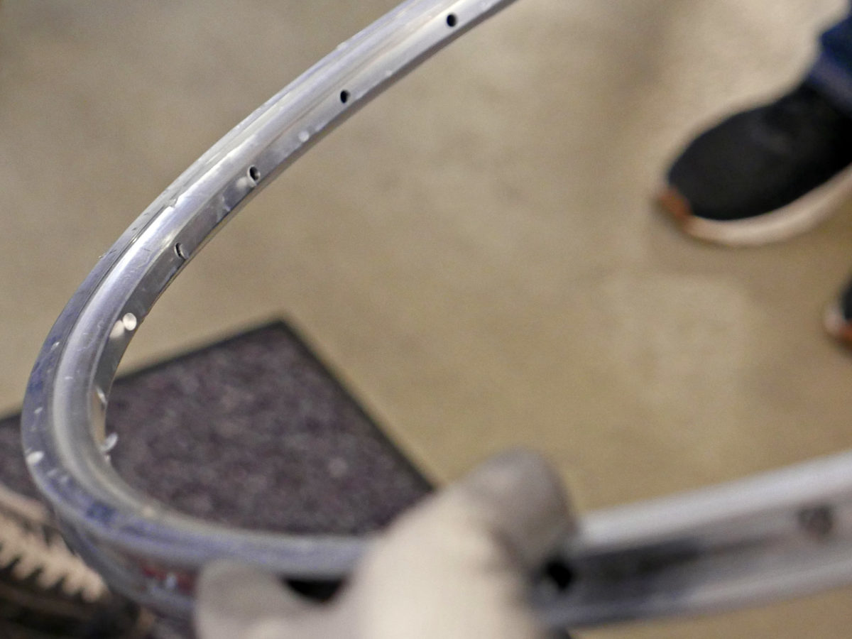 Factory Tour: DT Swiss shows us how they make rims, spokes & premium ...