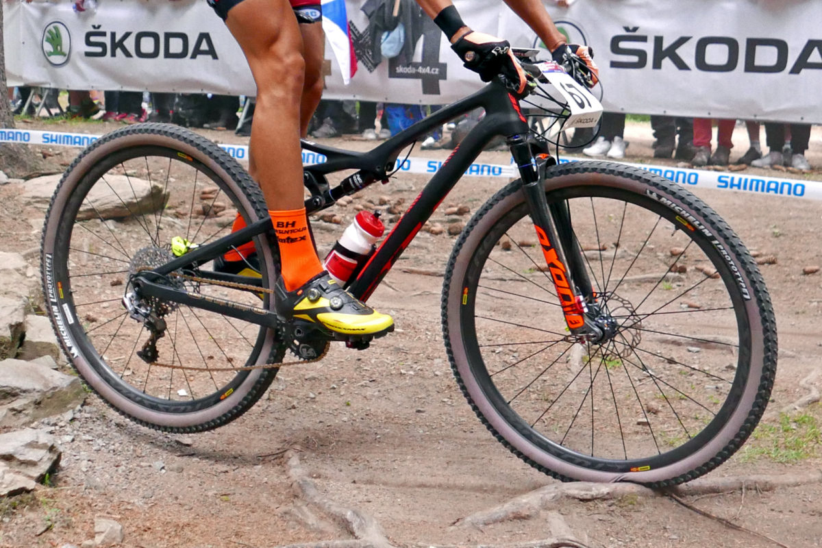 Spotted: Michelin testing prototype XC race mountain bike tire casings ...