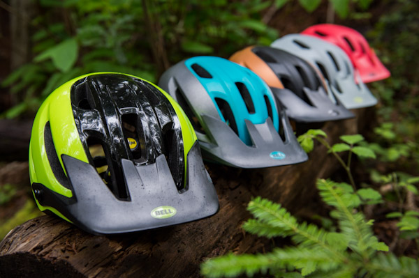 Bell clips into 2018 with all new Super DH convertible helmet, Sixer ...