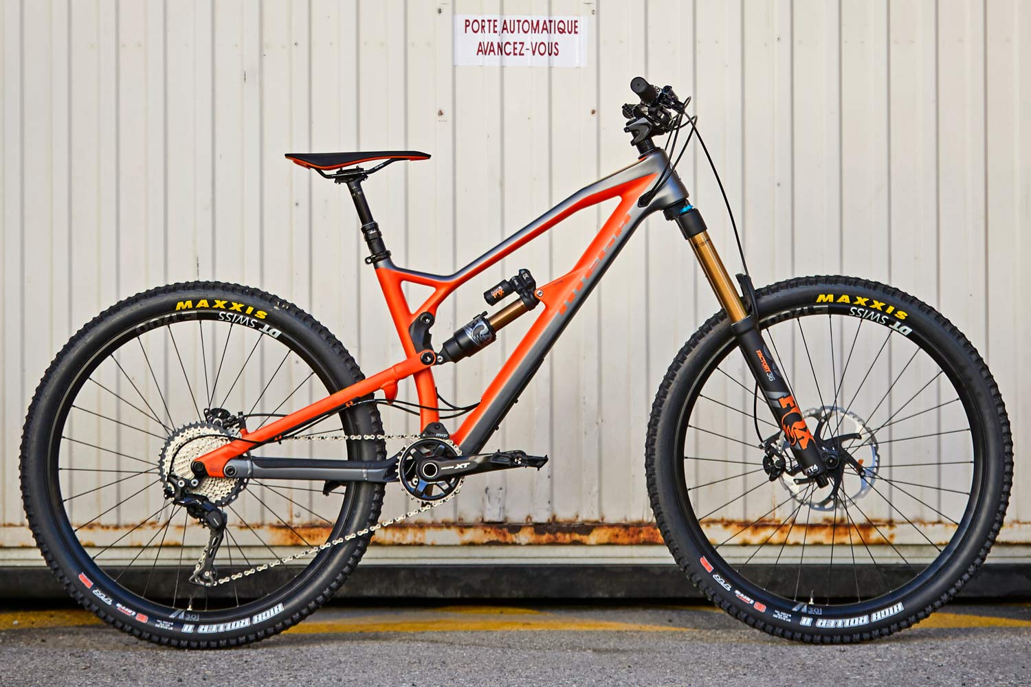 Nukeproof Mega 275 C, mountain bike legend Sam Hill's new carbon enduro ...