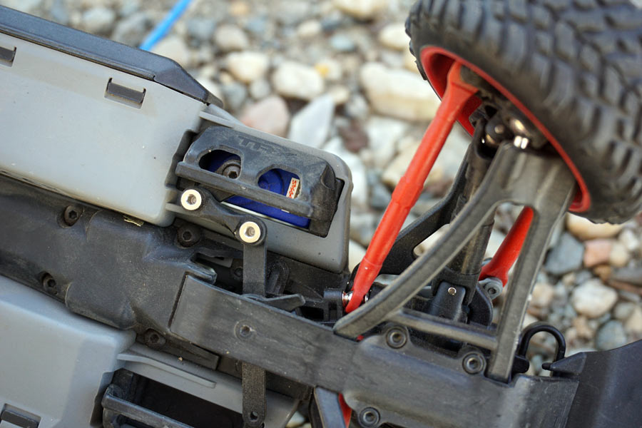Off The Bike Review: Traxxas 1/16 Slash 4x4 remote control truck is a ...