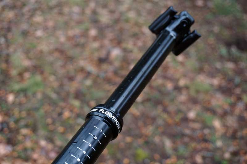 2018 FSA Flowtron dropper seatpost lets you become strong with the ...