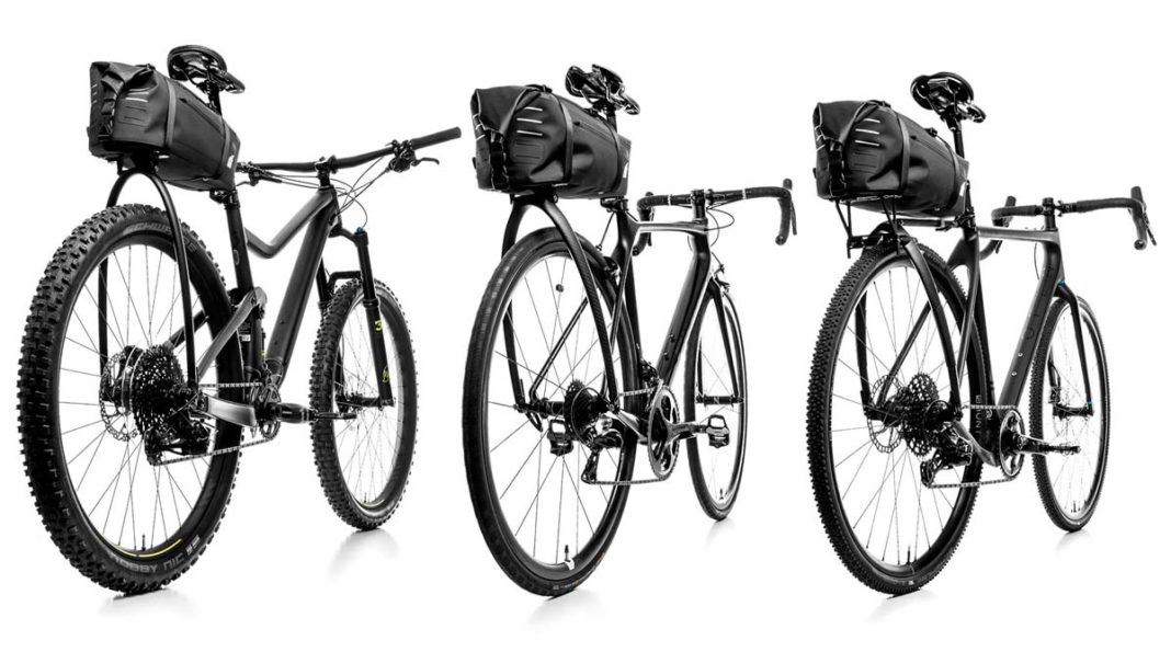 Tailfin keeps your aero road bike aero w/ new carbon rack & bag system ...