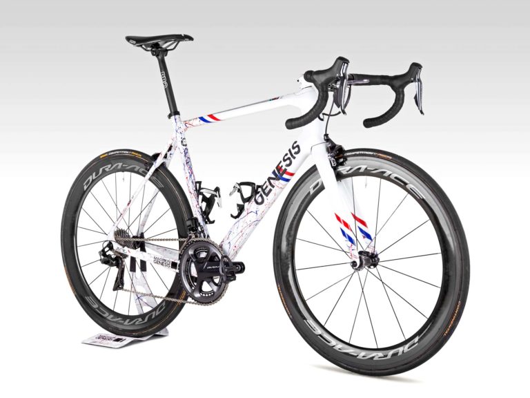 Genesis Zero SL custom paint for British Champ, team edition frame now ...