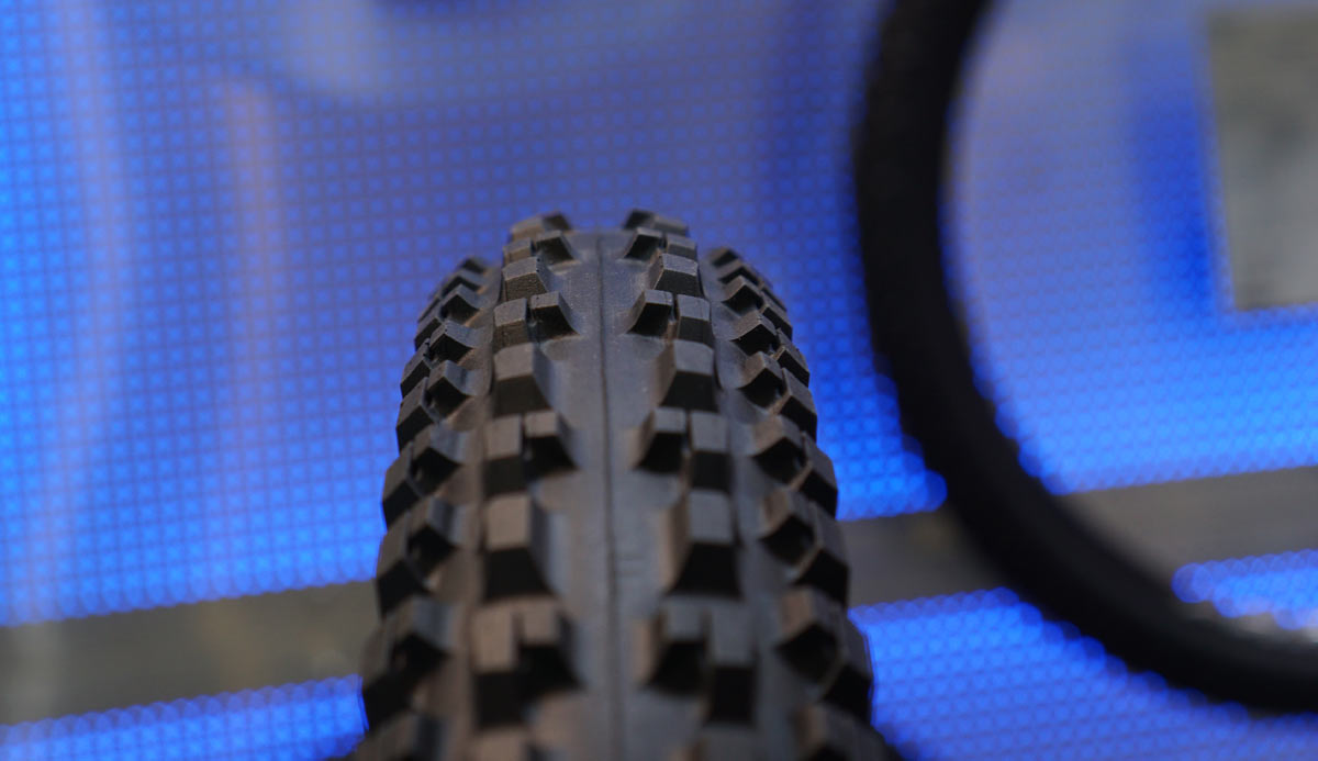 Tioga Edge 22 mountain bike tire goes wide down the middle; plus unique ...