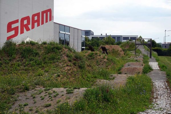 SRAM Headquarters Tour: Drivetrain development & more in Schweinfurt ...