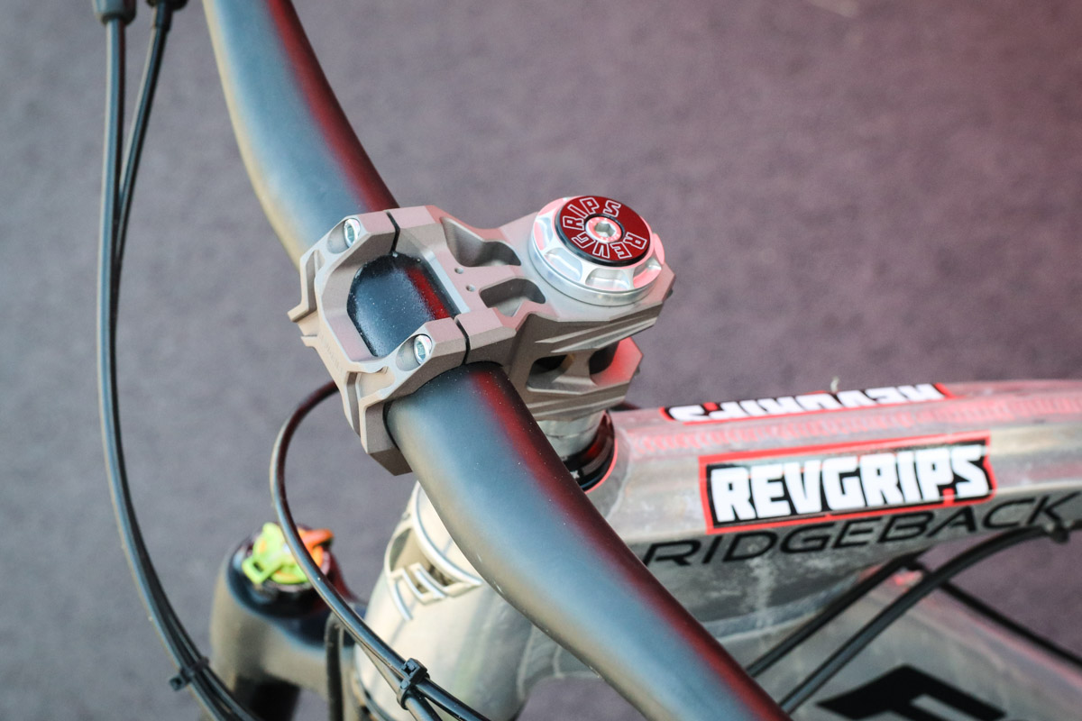 Revolution Suspension Grips teases Pro Series stem with stealth light ...