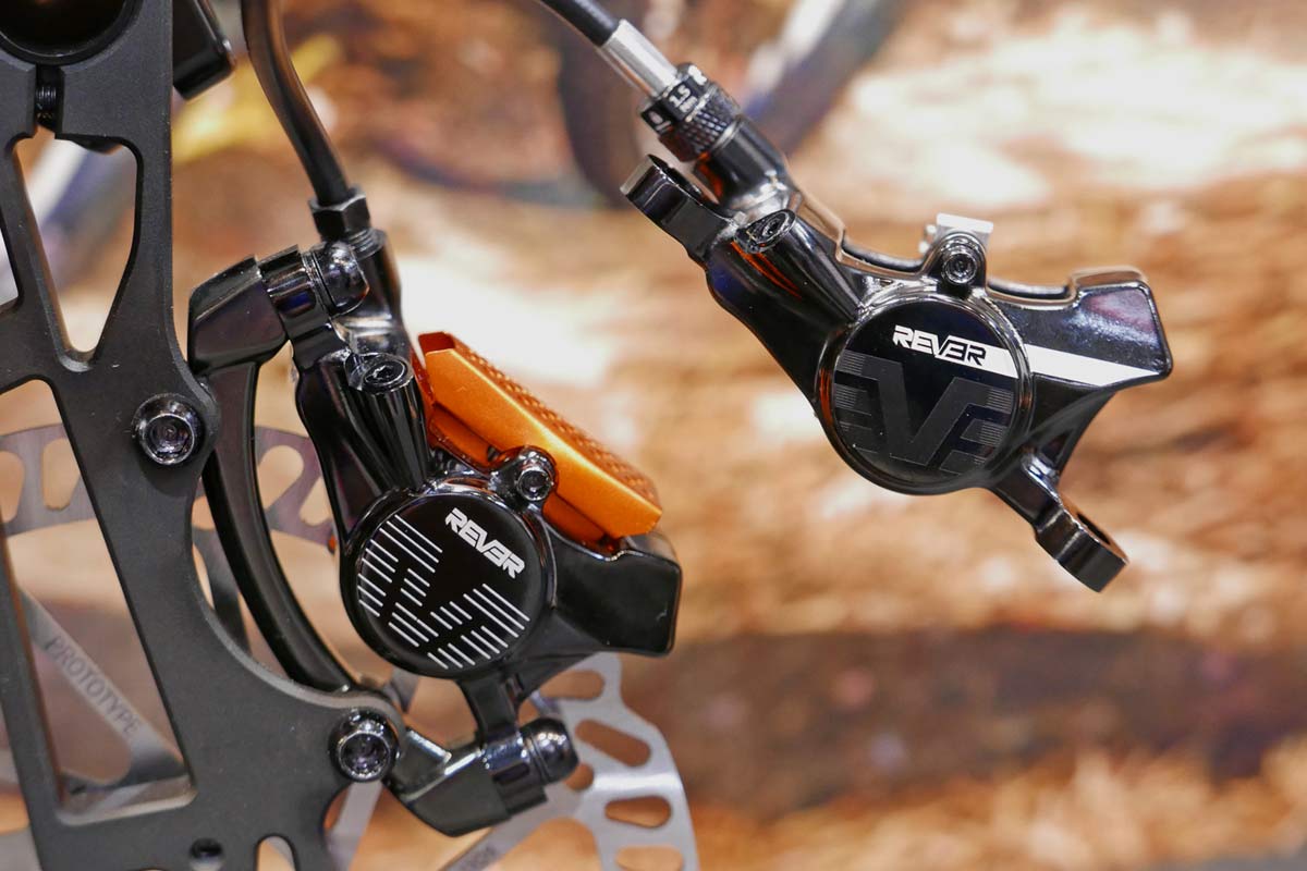 Rever Arc & Attack add affordable hydraulic disc brakes, plus vented ...