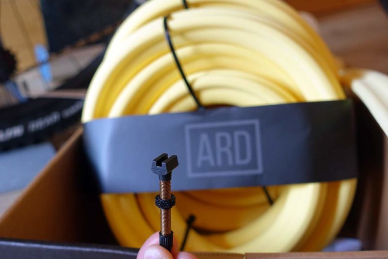 Nukeproof's wild 1997 Reactor mountain bike rebuilt, plus ARD tire ...