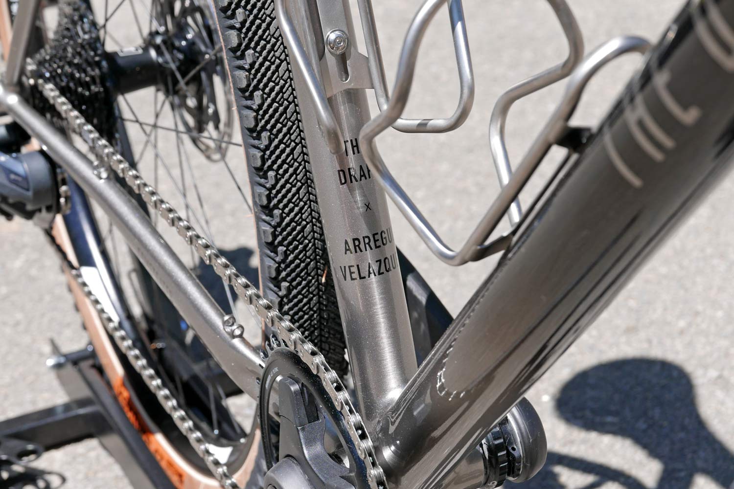 The Draft builds custom Spanish bikes for gravel & road in carbon or ...