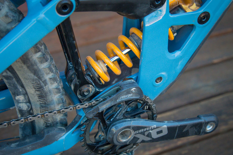 New Specialized Demo 29 DH bike is already winning, aluminum only ...