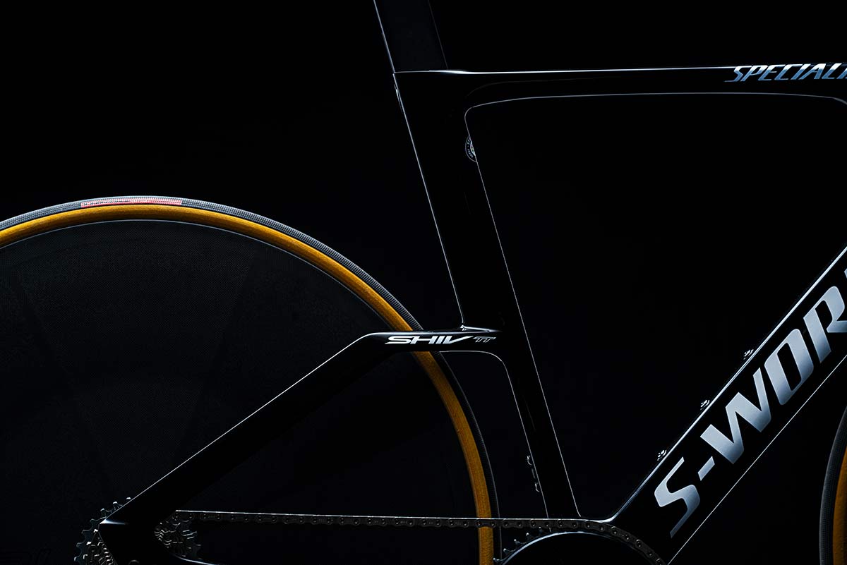 All-new Specialized SHIV TT Disc drops 500g, adds disc brakes ...