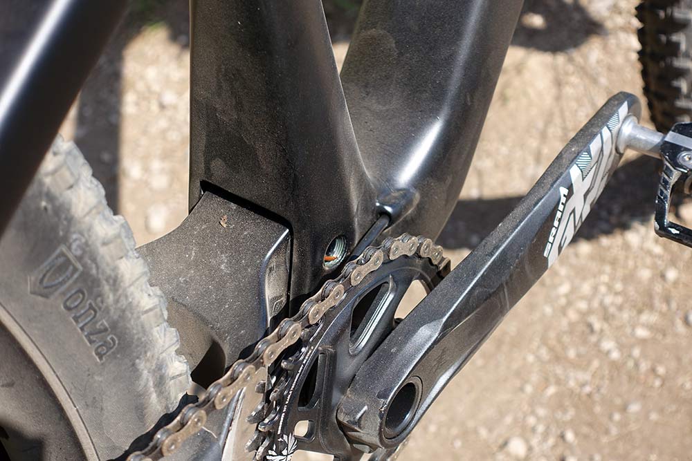 ARC8 borrows (and lends) big brand design talent for new DTC carbon ...