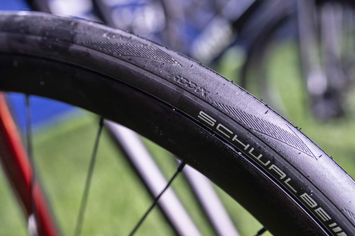 New Schwalbe Pro One delivers road souplesse & world’s lightest ...