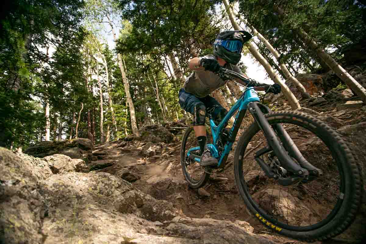 Trust Shout fork adds long travel trailing multi-link suspension to ...