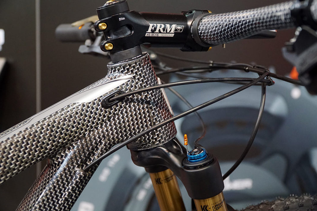 FRM weaves Dyneema frame, spokes & rims into an ultralight full ...