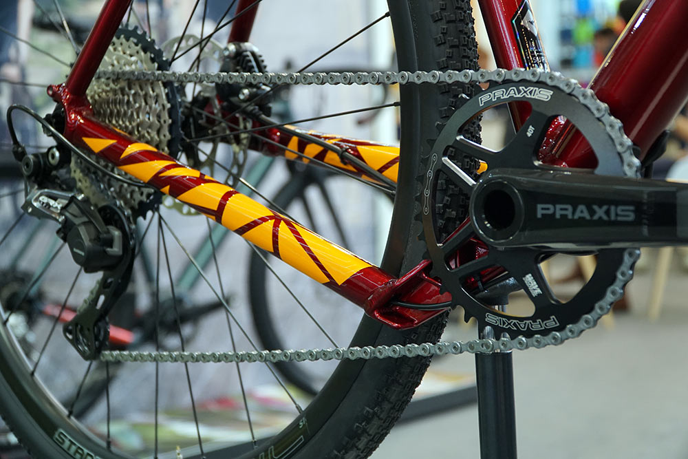 VAAST introduces "Super Magnesium" tubing on new gravel, mountain ...