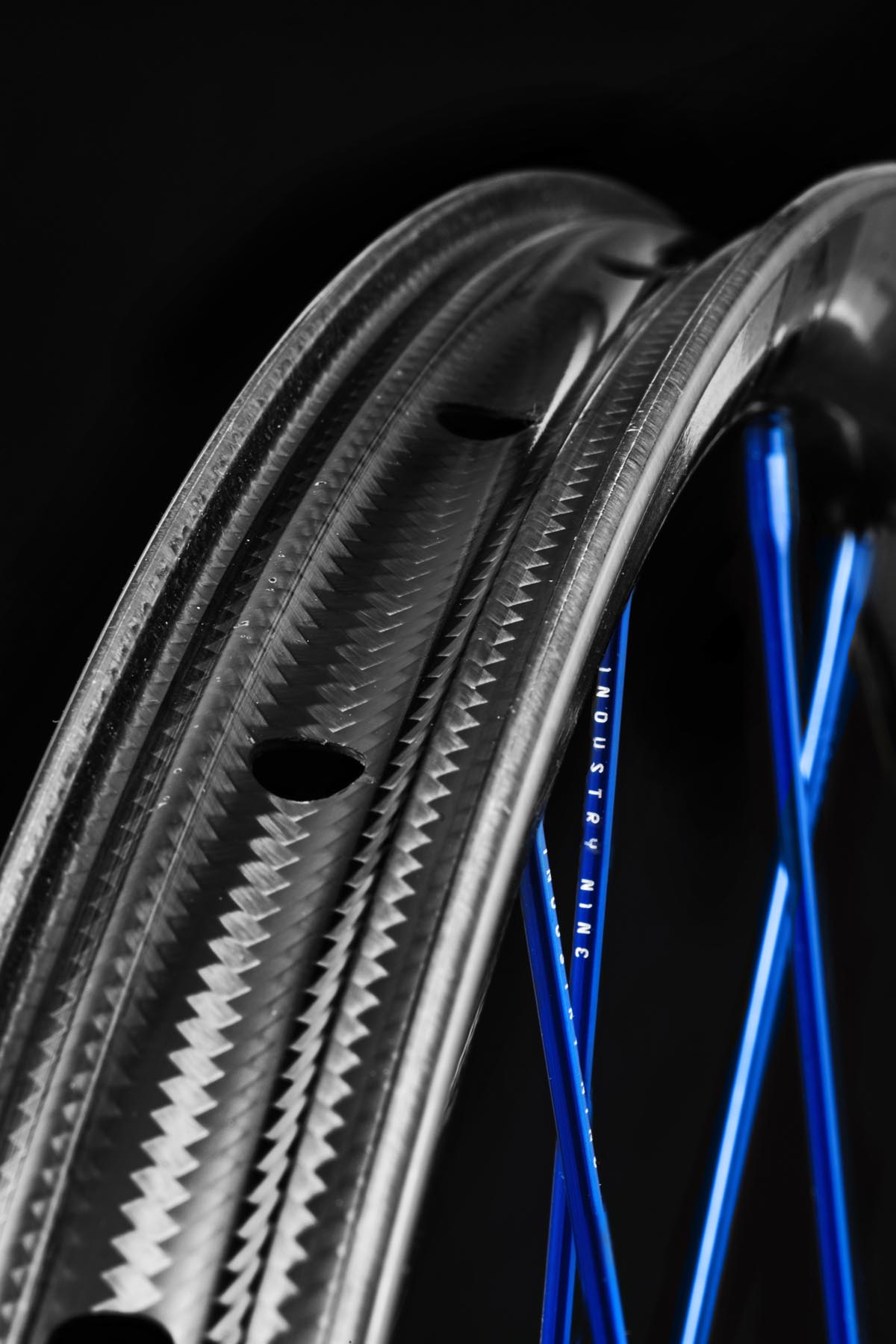 Industry Nine reshapes carbon MTB line w/ new rims from We Are One ...