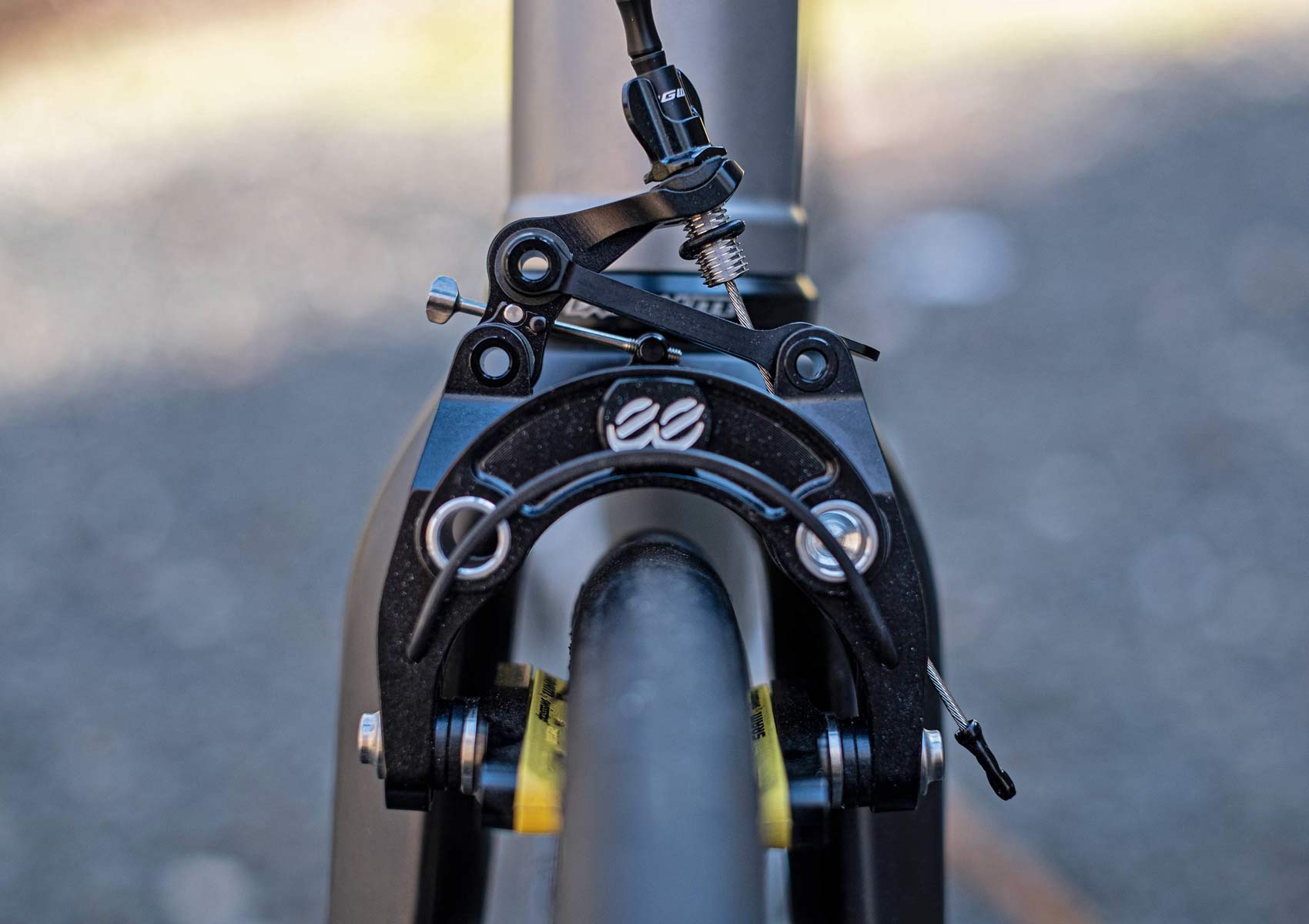 Wow! This 6.58kg Affinity Anthem SL-AF weight weenie road bike proves ...