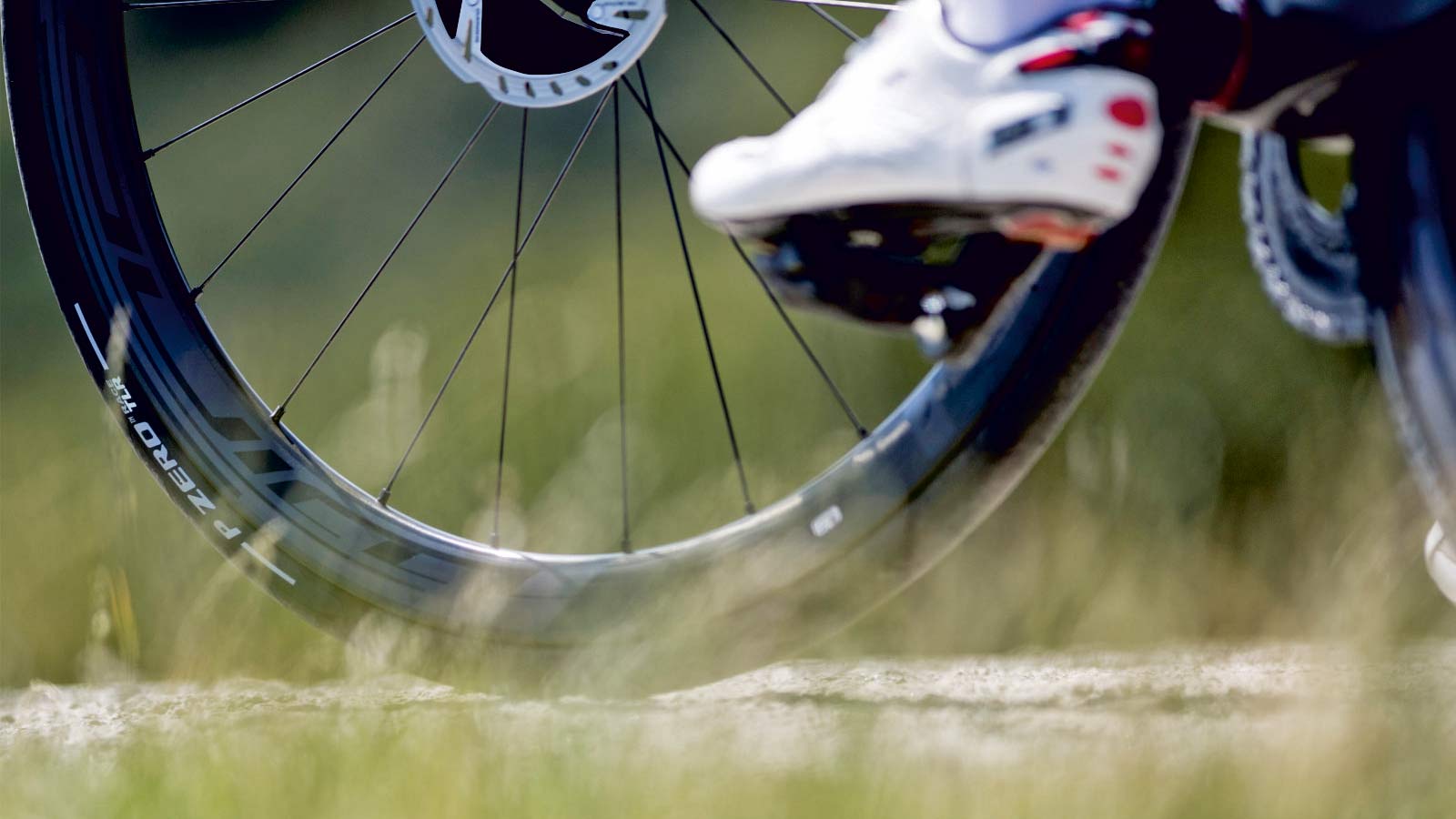 Pirelli P Zero Race TLR SL are the lightweight tubeless road tires of ...