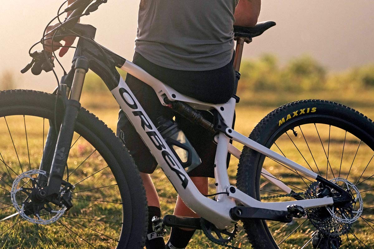 2021 Orbea Oiz OMX updates lighter, stiffer race-ready XC bike with TR ...