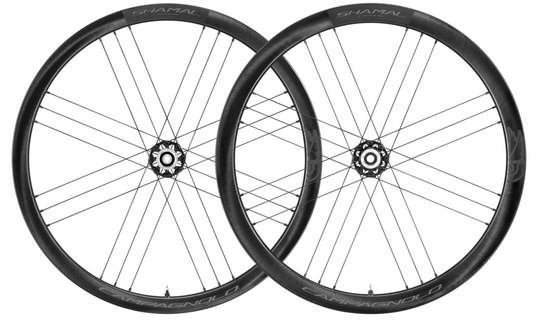 Campagnolo Shamal Carbon DB endurance road wheels go wide, carbon ...