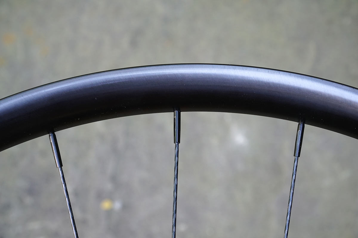 Gulo Composites launches with braided carbon spokes on NC-built carbon ...