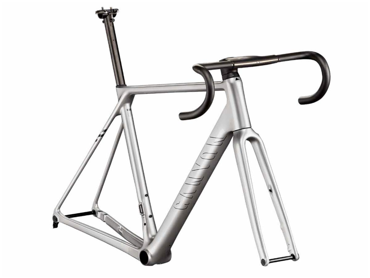Canyon Factory Racing reimagines 641g superlight Ultimate CFR carbon ...