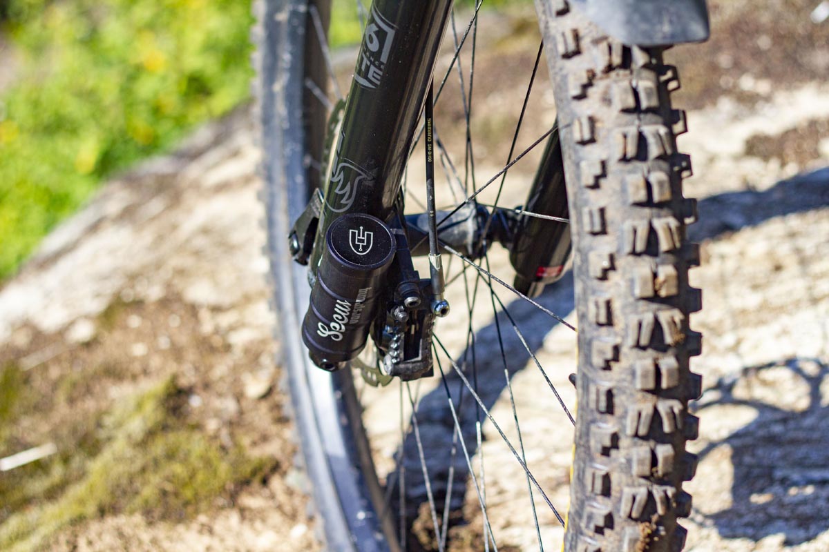 Vorsprung Secus upgrades your air spring with an external reservoir ...