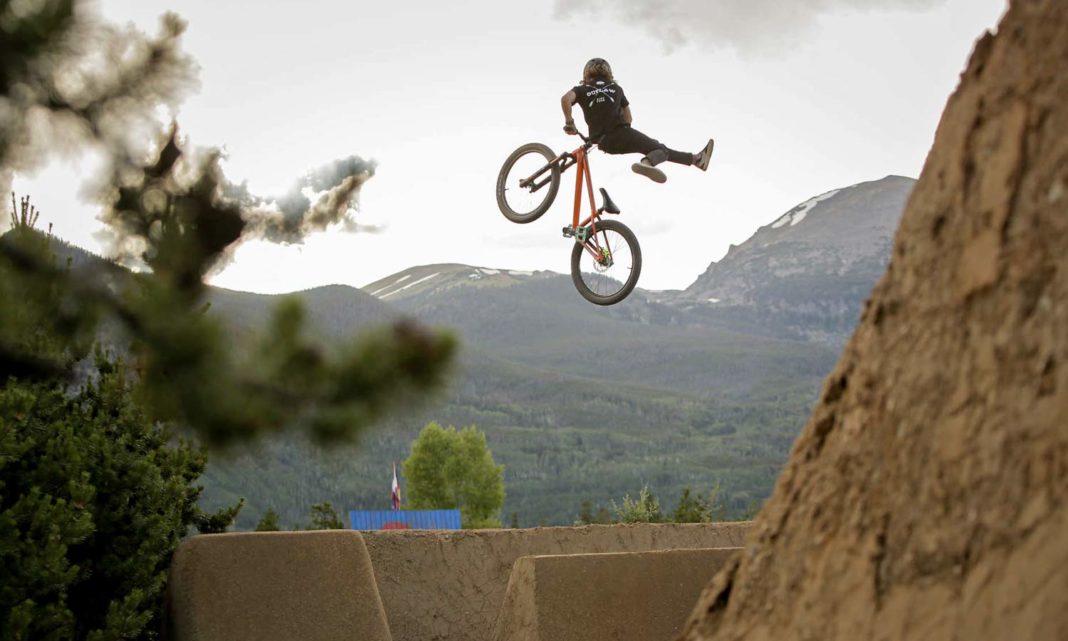 Commencal Absolut 24 gives dirt jump bikes a new little brother for the ...