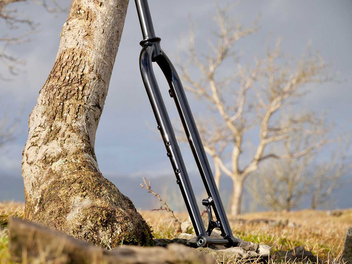 Pipedream Cycles drop new rigid CrMo fork for 100-130mm travel hardtail ...