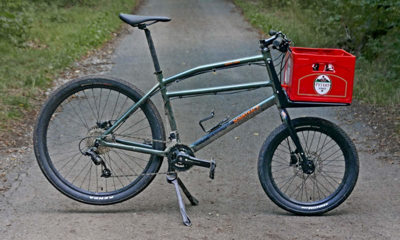 Review: Bombtrack Munroe AL & Cargo show two distinct views on the all-purpose city bike - Bikerumor