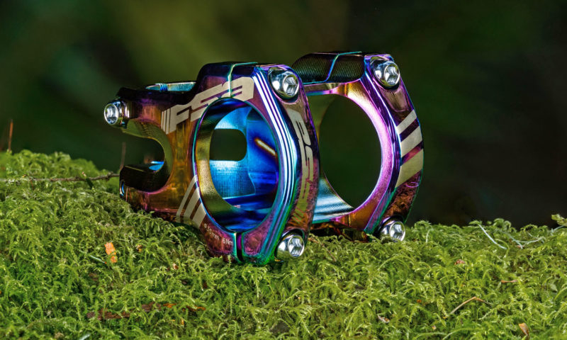FSA Gradient LTD rainbow enduro stem, KFX carbon MTB wheels, eMTB ...