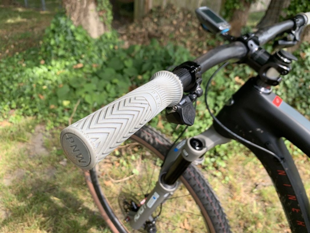 Best Mountain Bike Grips – Find the right MTB grip to smooth out your ...