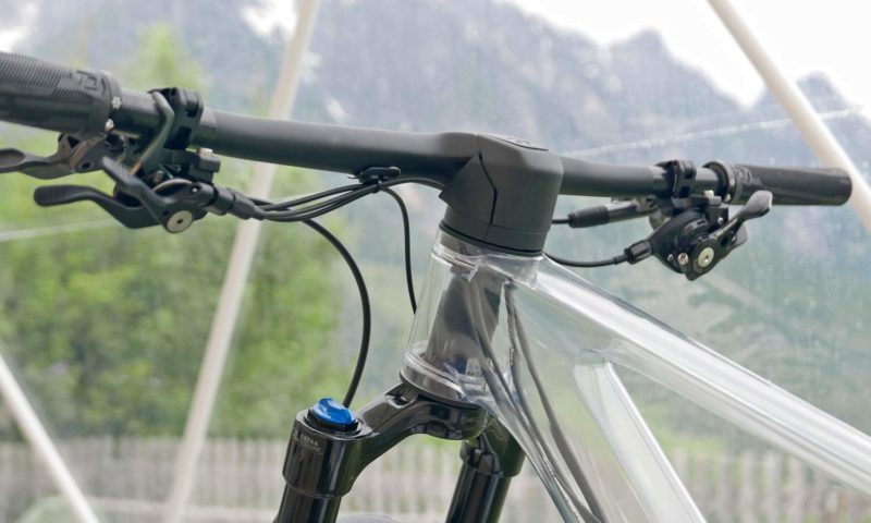 Syncros Fraser & Hixon iC SL carbon integrated MTB cockpits - Bikerumor