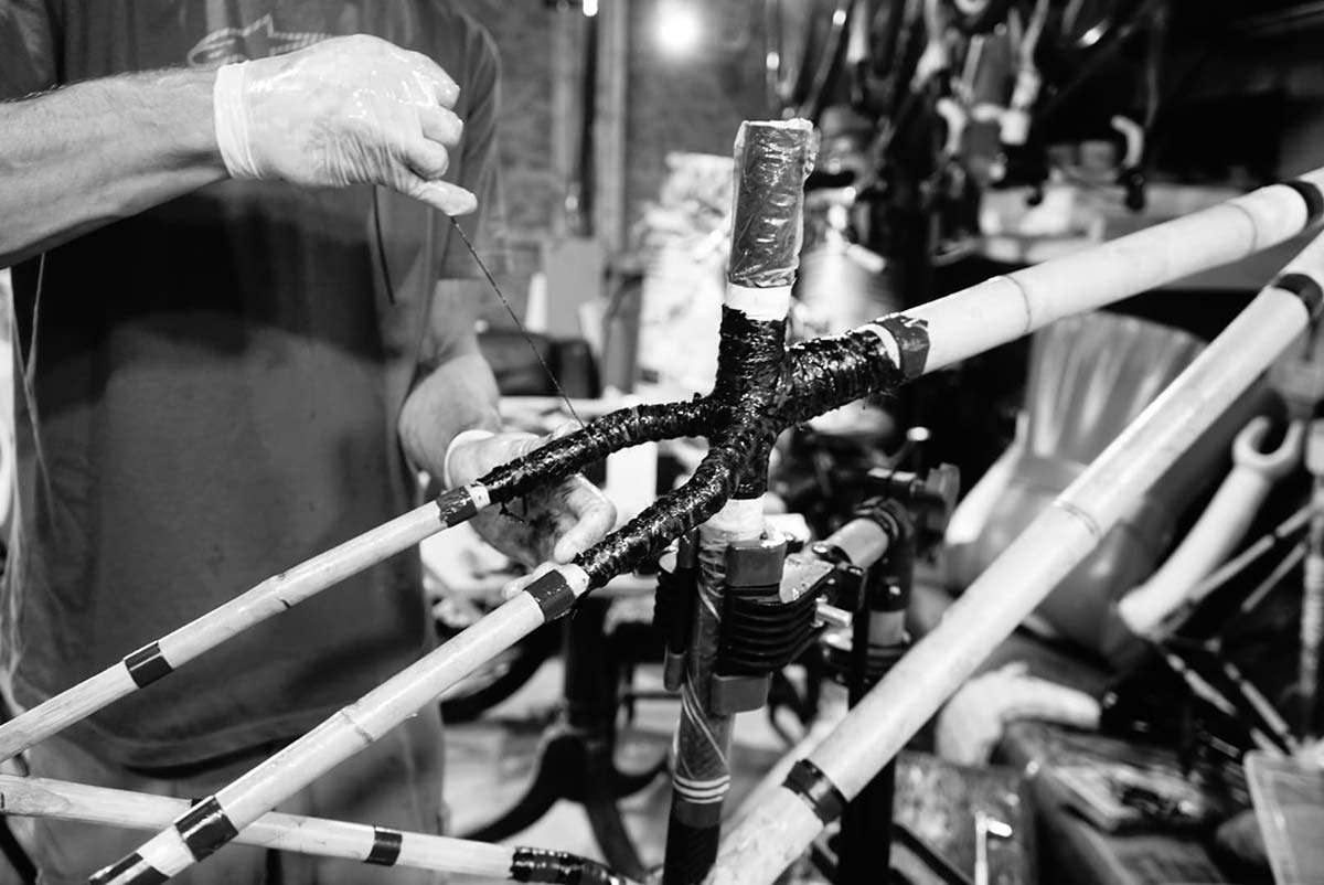 Interview & fotoverhaal: bamboefietsen bouwen met Jason O'Nions van ...